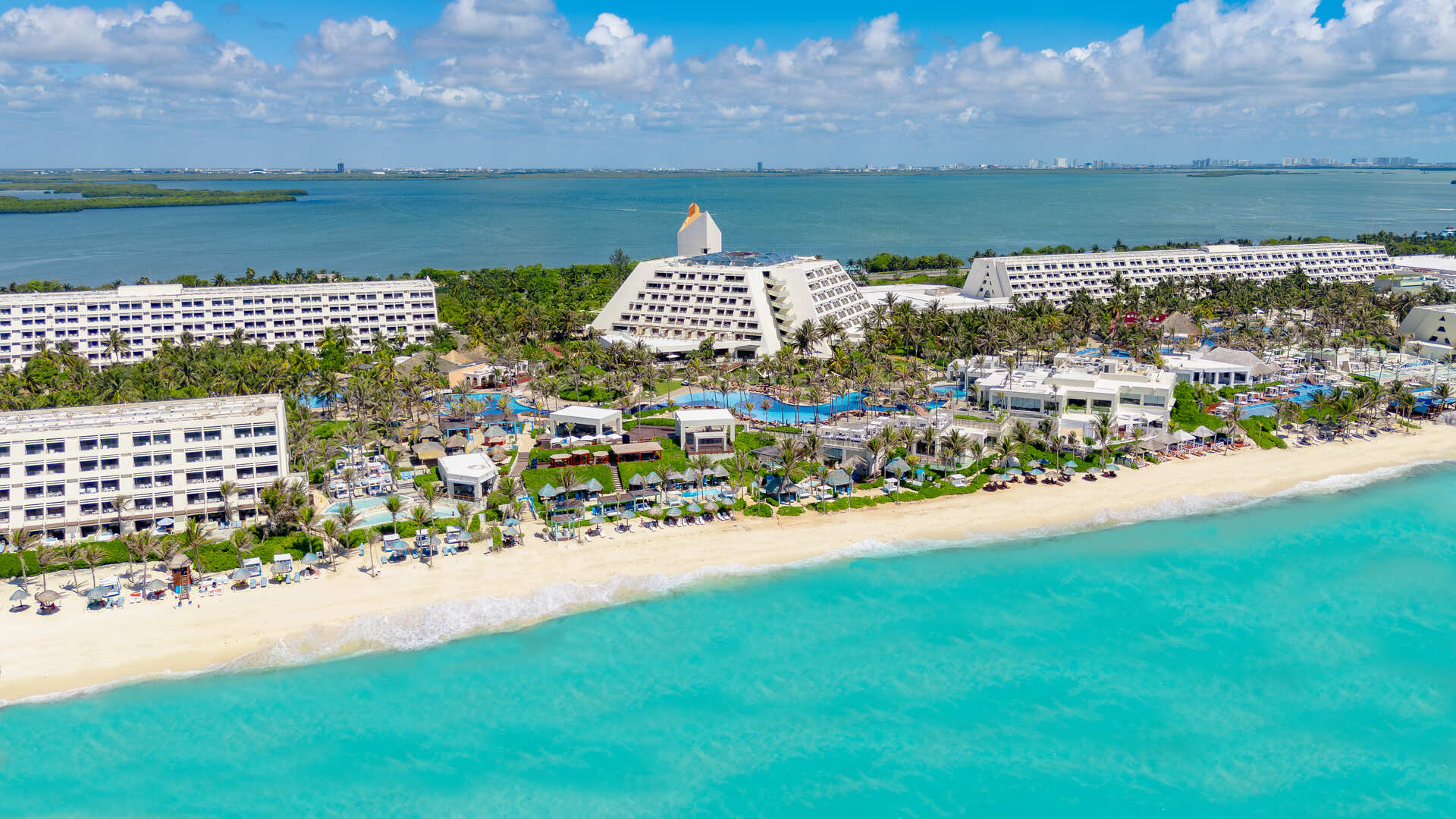 Grand Oasis Cancun - UVAC